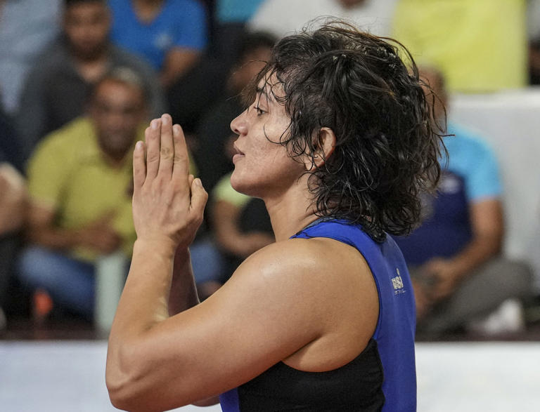 Vinesh's comeback dream ends at Asian Games selection trials, loses to ...