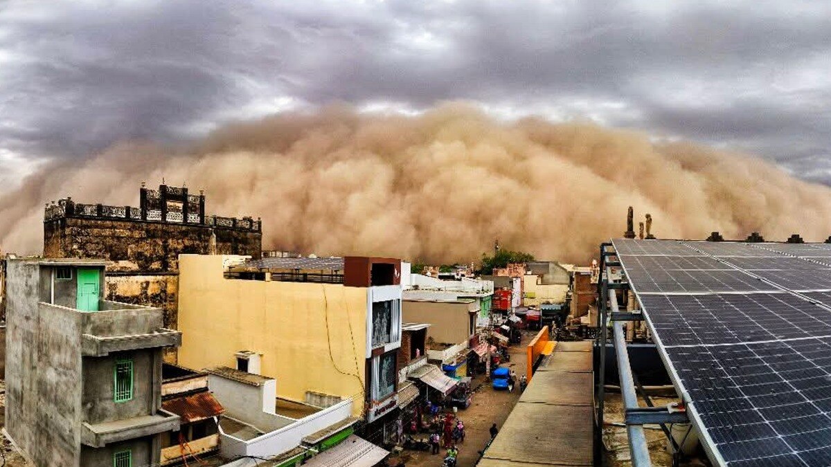 Video: Giant dust storm gobbles up houses in Rajasthan's Churu