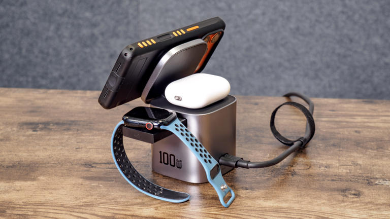 This 6-in-1 MagSafe charger does something I’ve never seen before