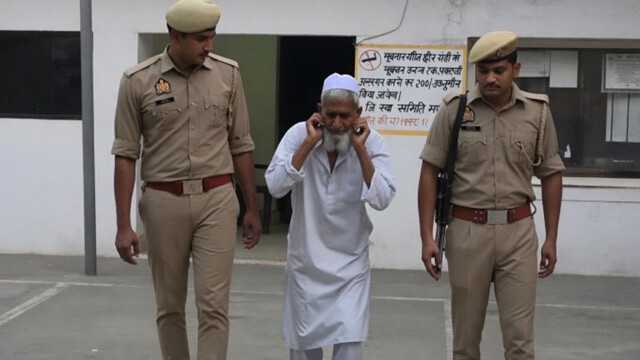 UP: Elderly Muslim man held for calling Yogi, Modi 'gunda'