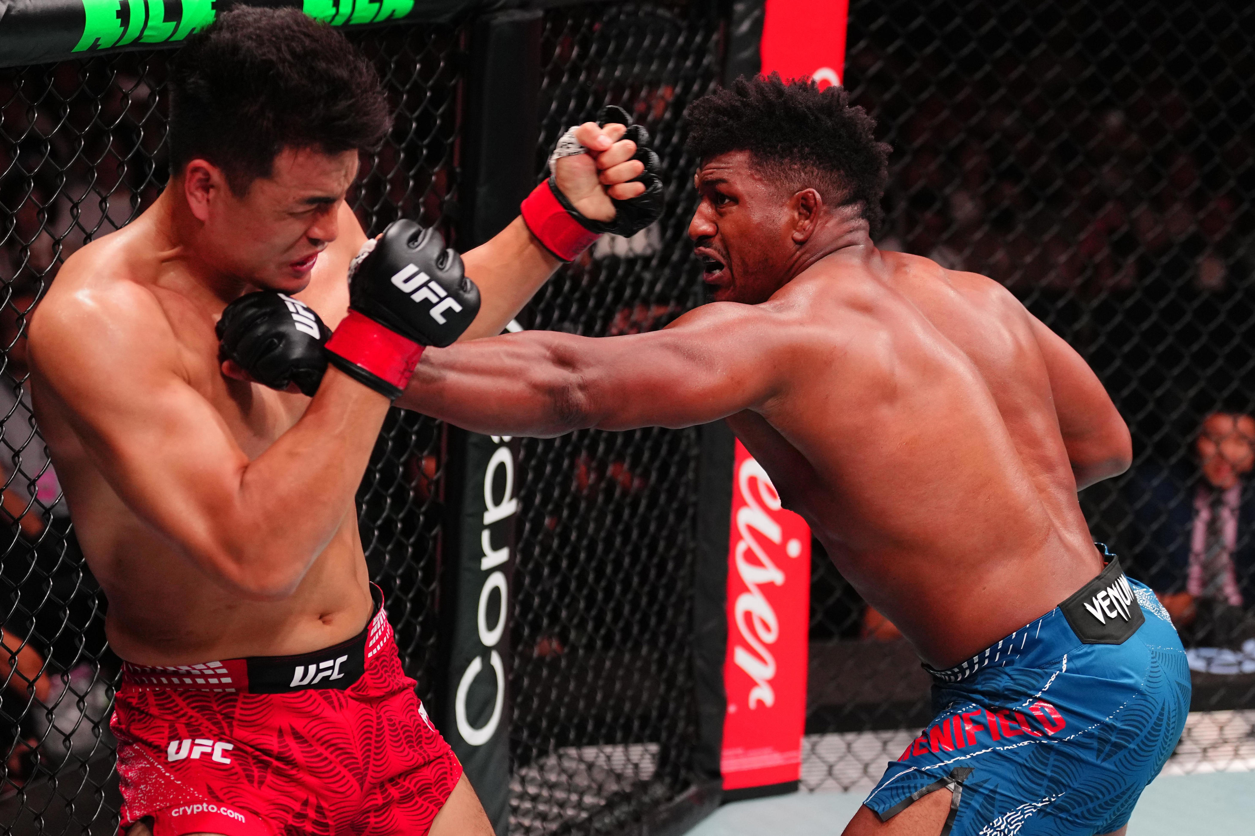 UFC Macau video: Alonzo Menifield blitzes Zhang Mingyang for upset ...