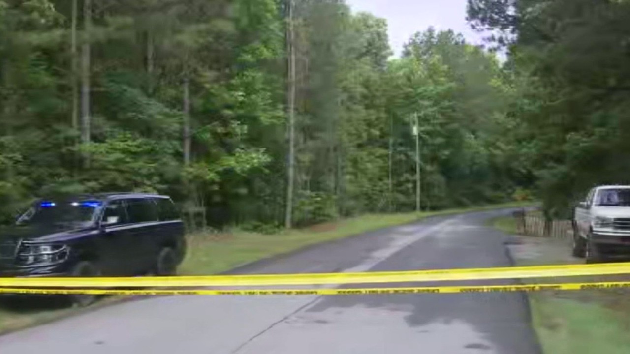 Helicopter crashed with 3 on board in Dawson County