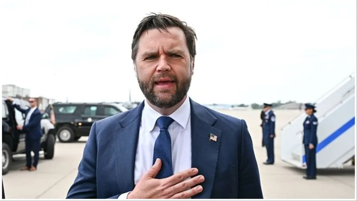 'Painful to watch': JD Vance loses it at Air Force graduation — his ...