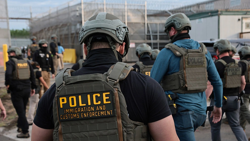 DHS plan to pull airport customs staff sparks travel chaos warnings