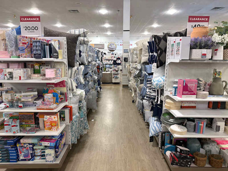 This inside-outside method helps me find the best HomeGoods deals fast