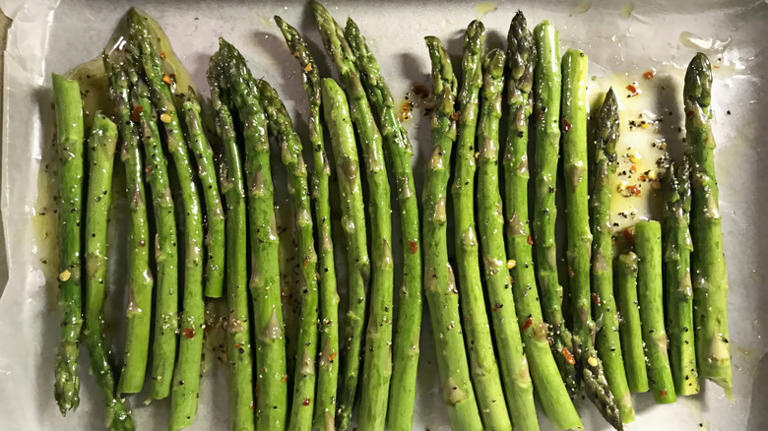 The right oven temperature for perfect roasted asparagus every time