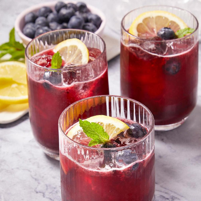 Blueberry lemonade