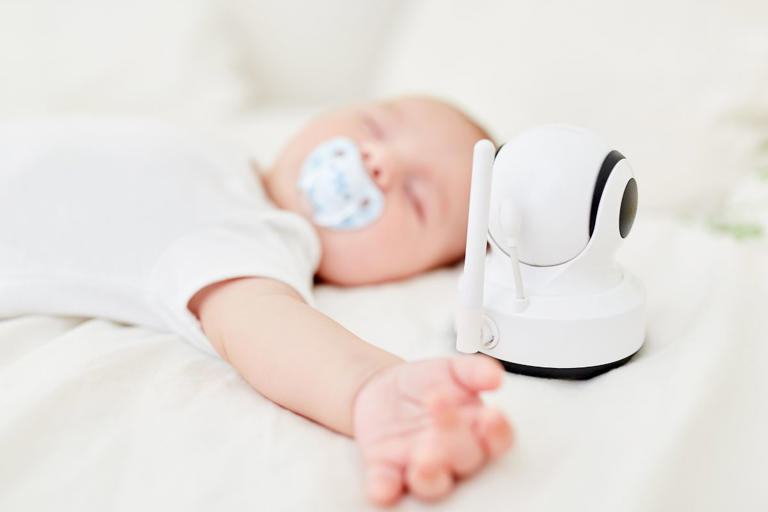 Bestselling HelloBaby monitor drops to £59 in Amazon parenting deal (aff)