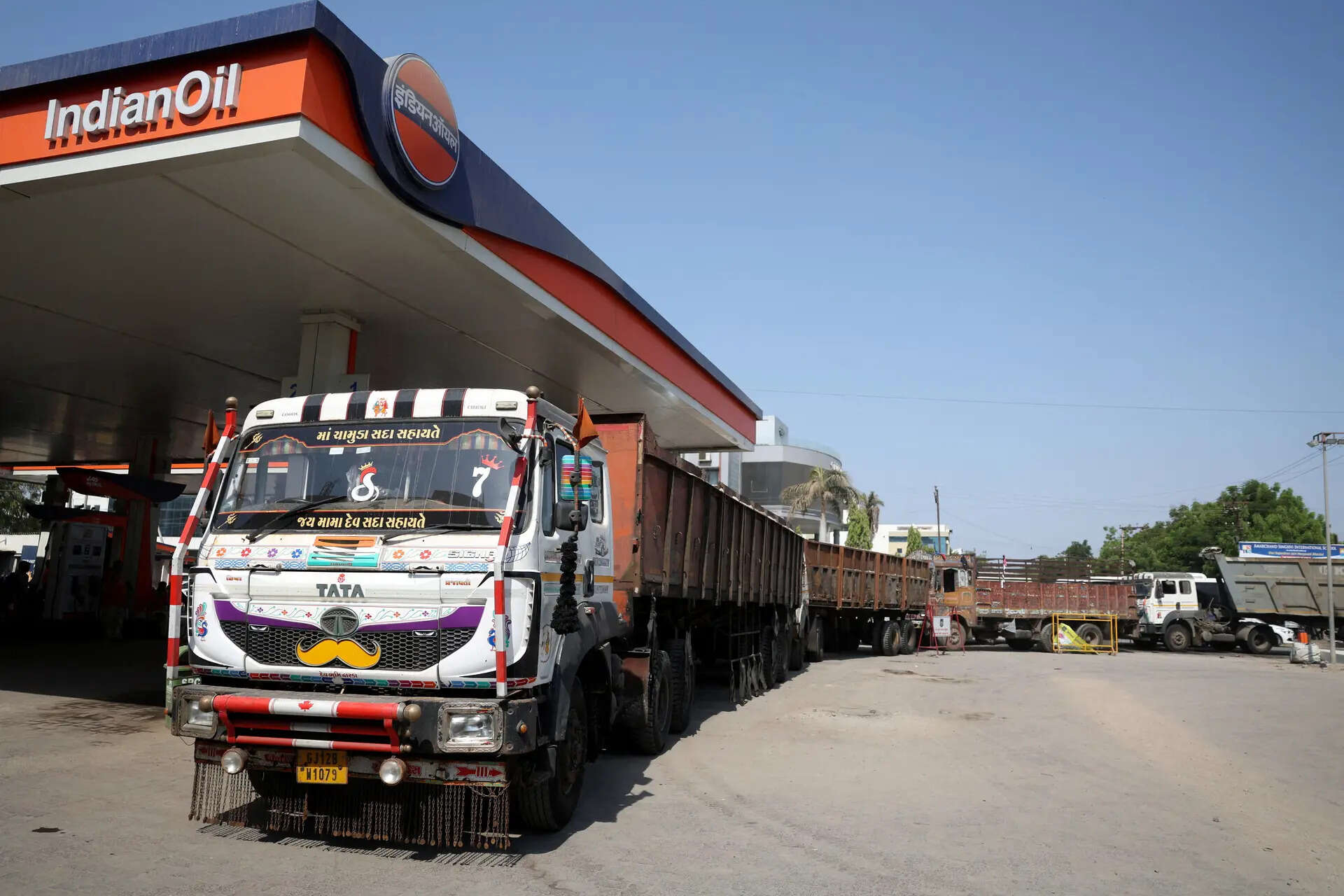 Transport association urges government to cut fuel prices as crude ...
