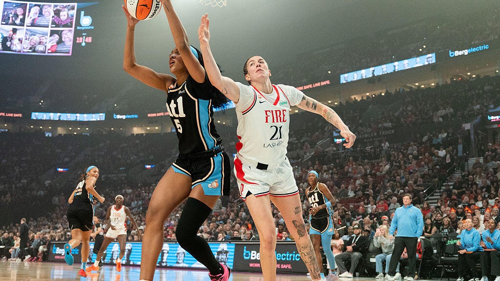 Angel Reese makes WNBA history, Dream force 28 turnovers in dominant 86 ...
