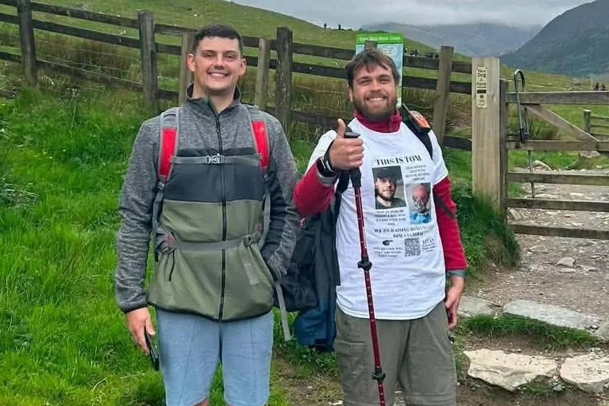 Charity hikers booed for skipping queues to reach Snowdon summit