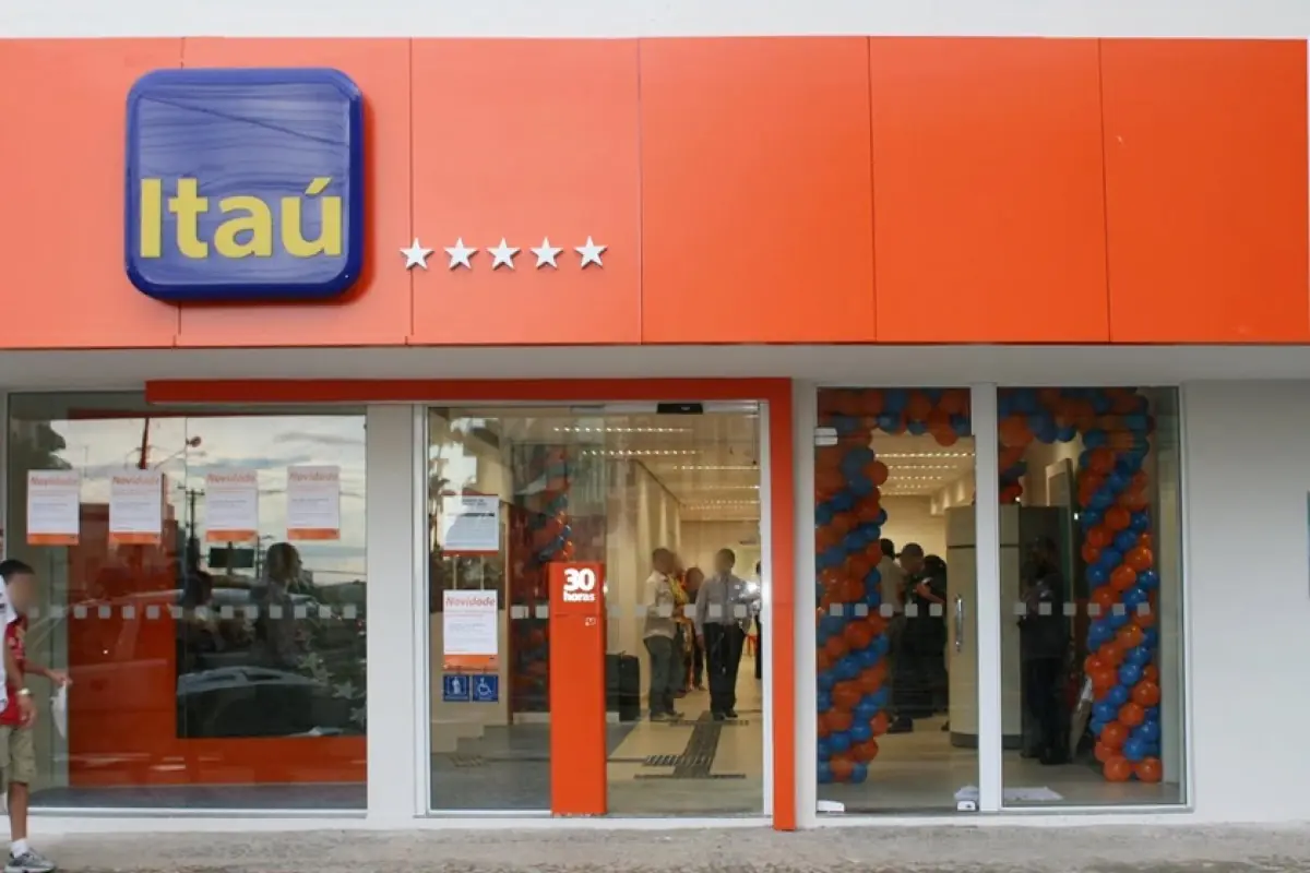 Itaú admite cobranças indevidas e arrecada R$ 33,6 bilhões em 14 anos