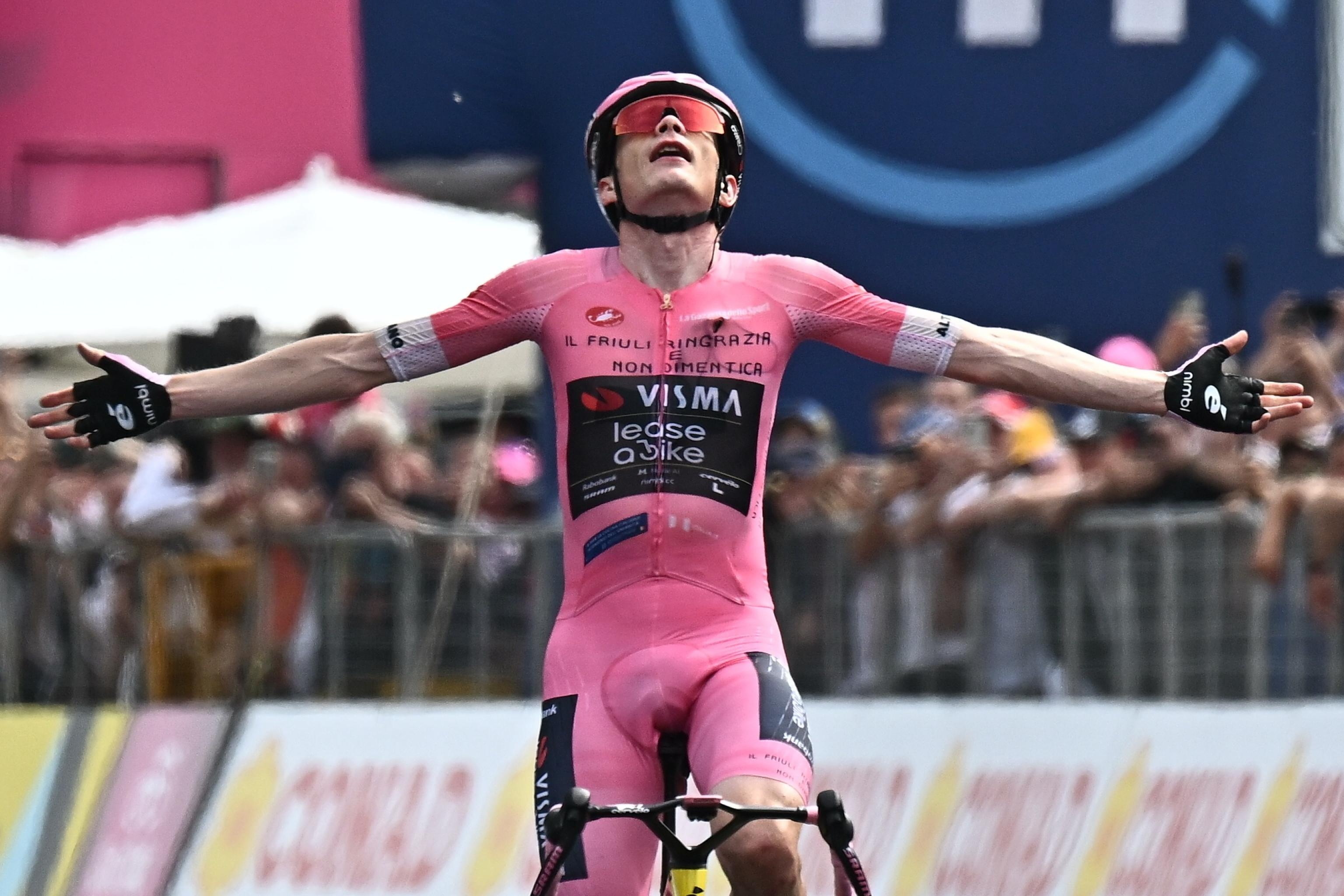 A Piancavallo l'ultima corona, il Giro è di Vingegaard