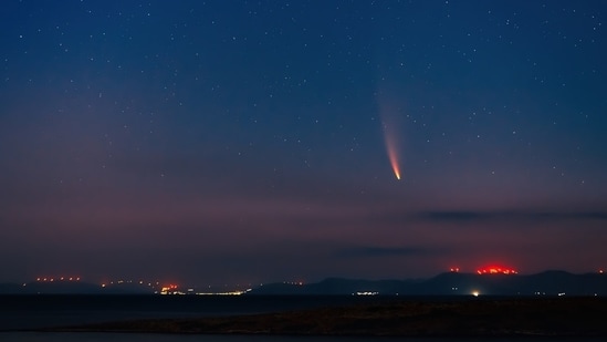 Boston, Rhode Island loud boom caused by meteor? GOES-19 satellite ...