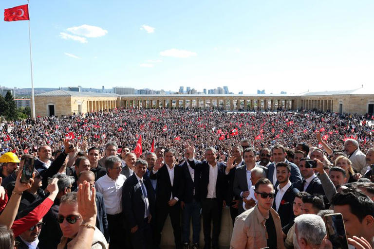 Ousted Turkish opposition leader Ozel draws thousands in Ankara protest