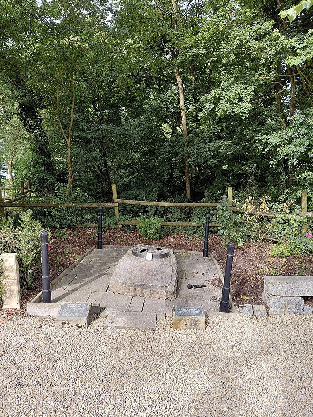 French thieves steal memorial to British liberators before D-Day