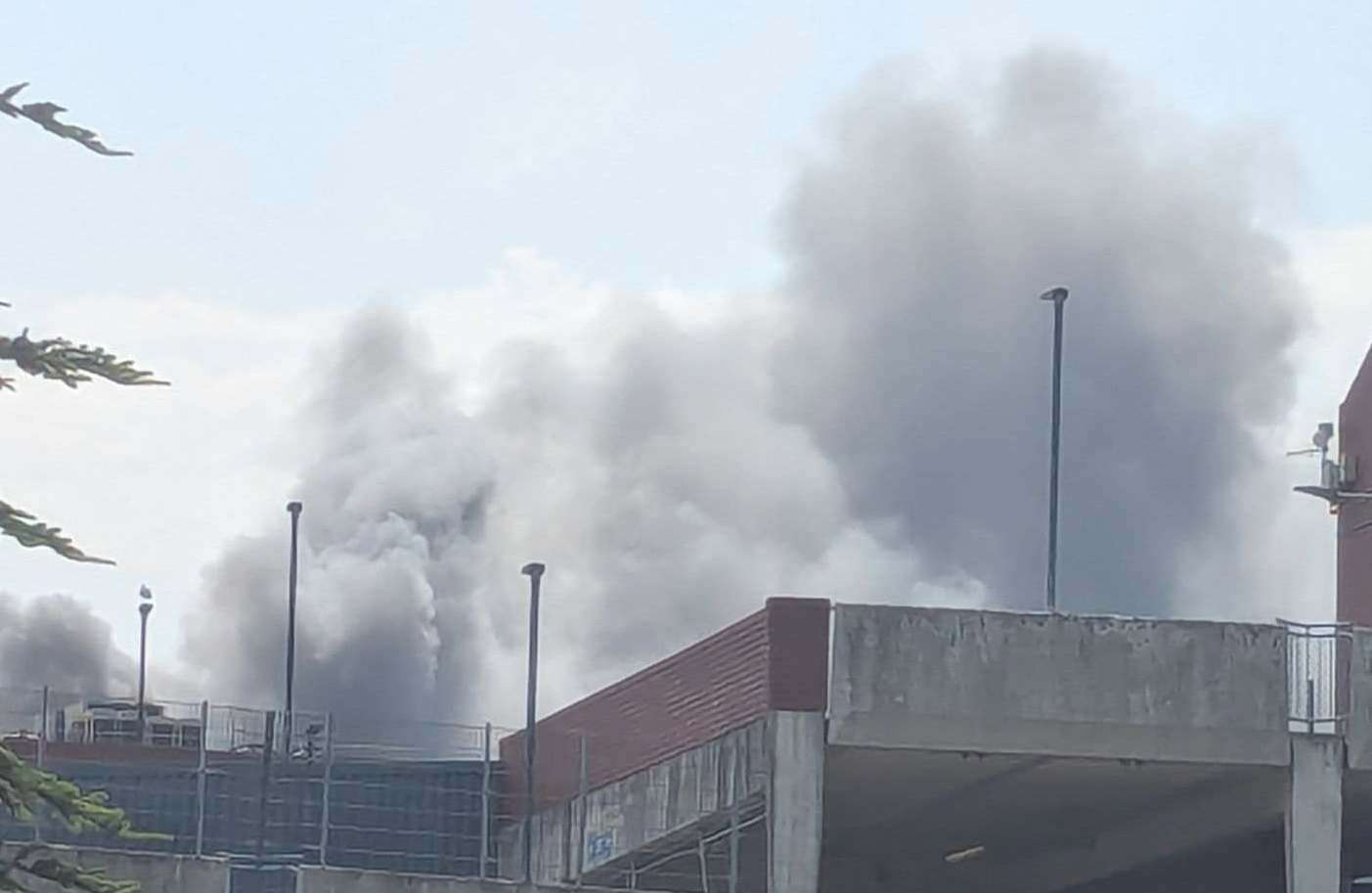 Huge plumes of smoke seen across Medway following fire in Ordnance ...
