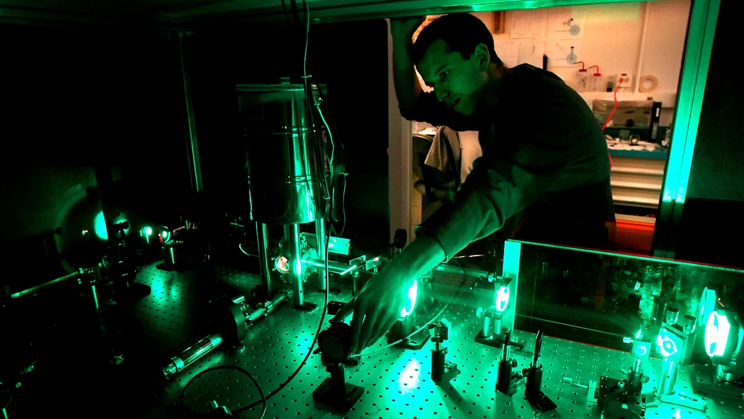 Quantum light achieves 20-fold boost in ultrafast laser processes