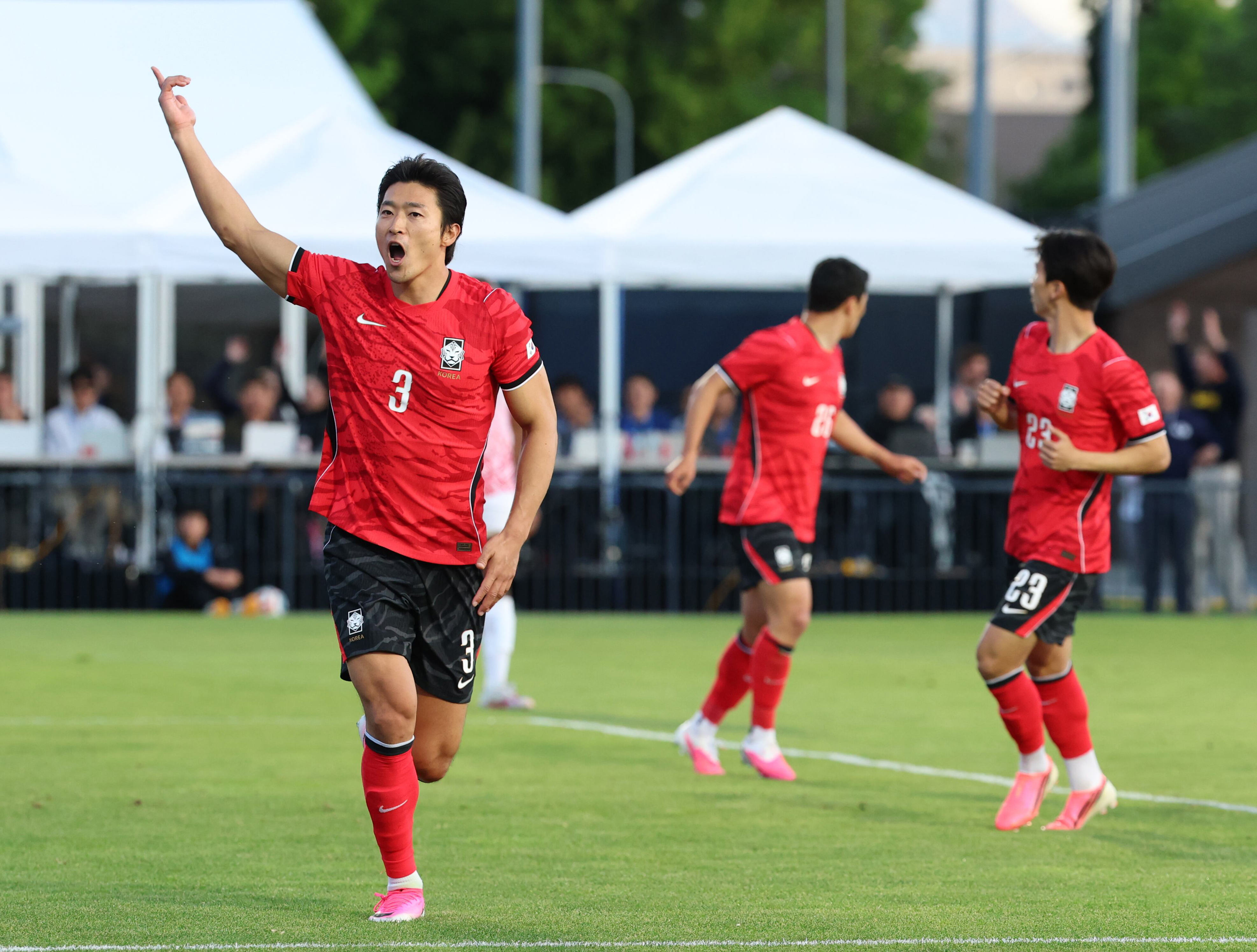 Son, Cho net brace in South Korea's 5-0 high-altitude win