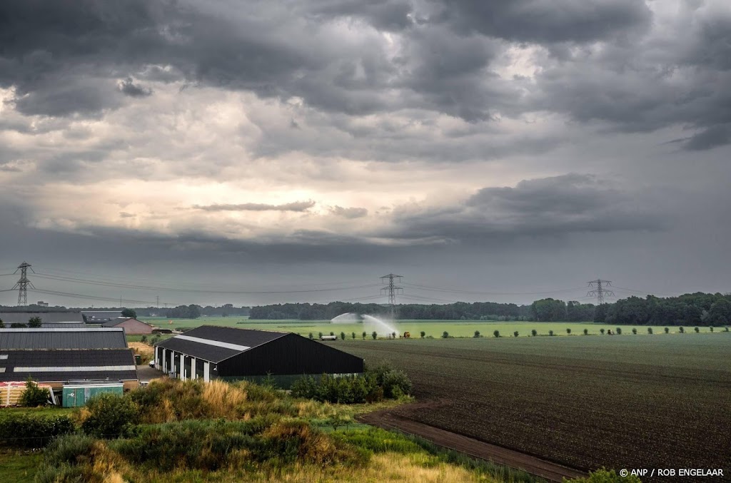 Code geel in Limburg en Noord-Brabant om onweersbuien