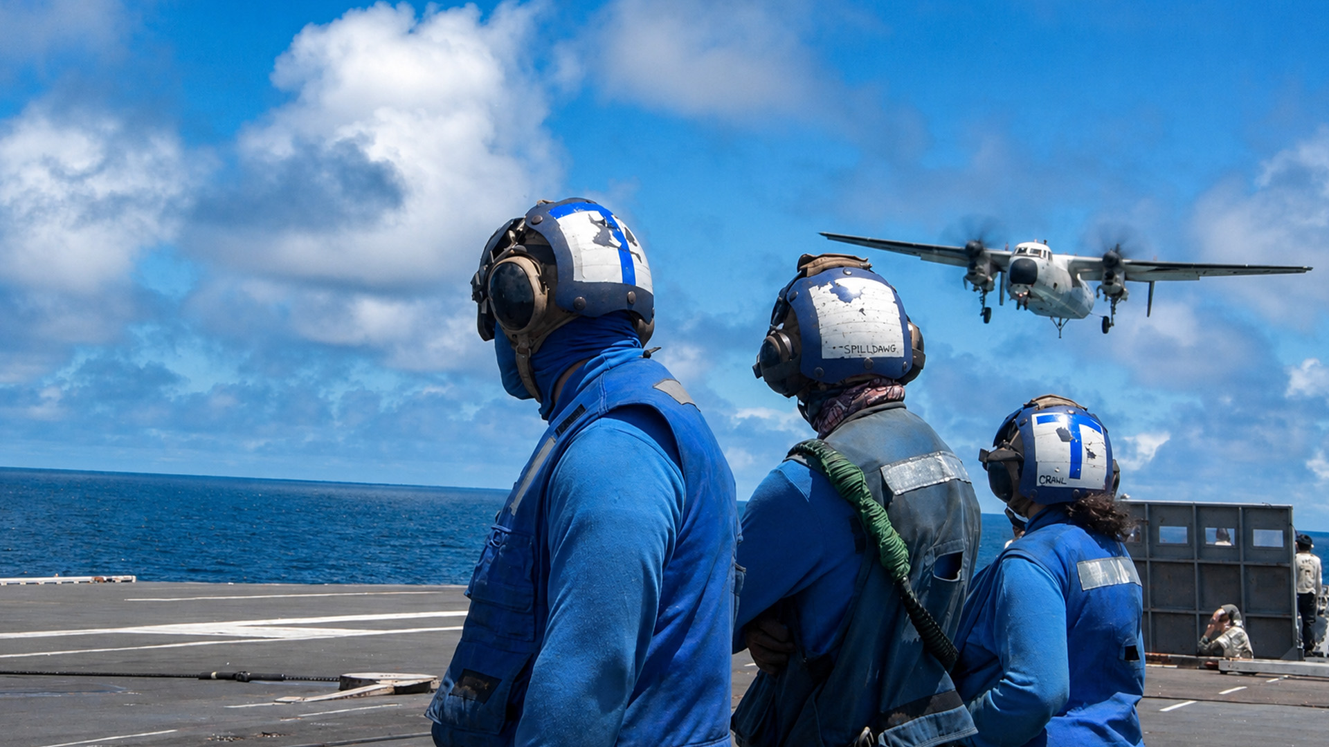 Suriname military leaders watch US carrier flight ops