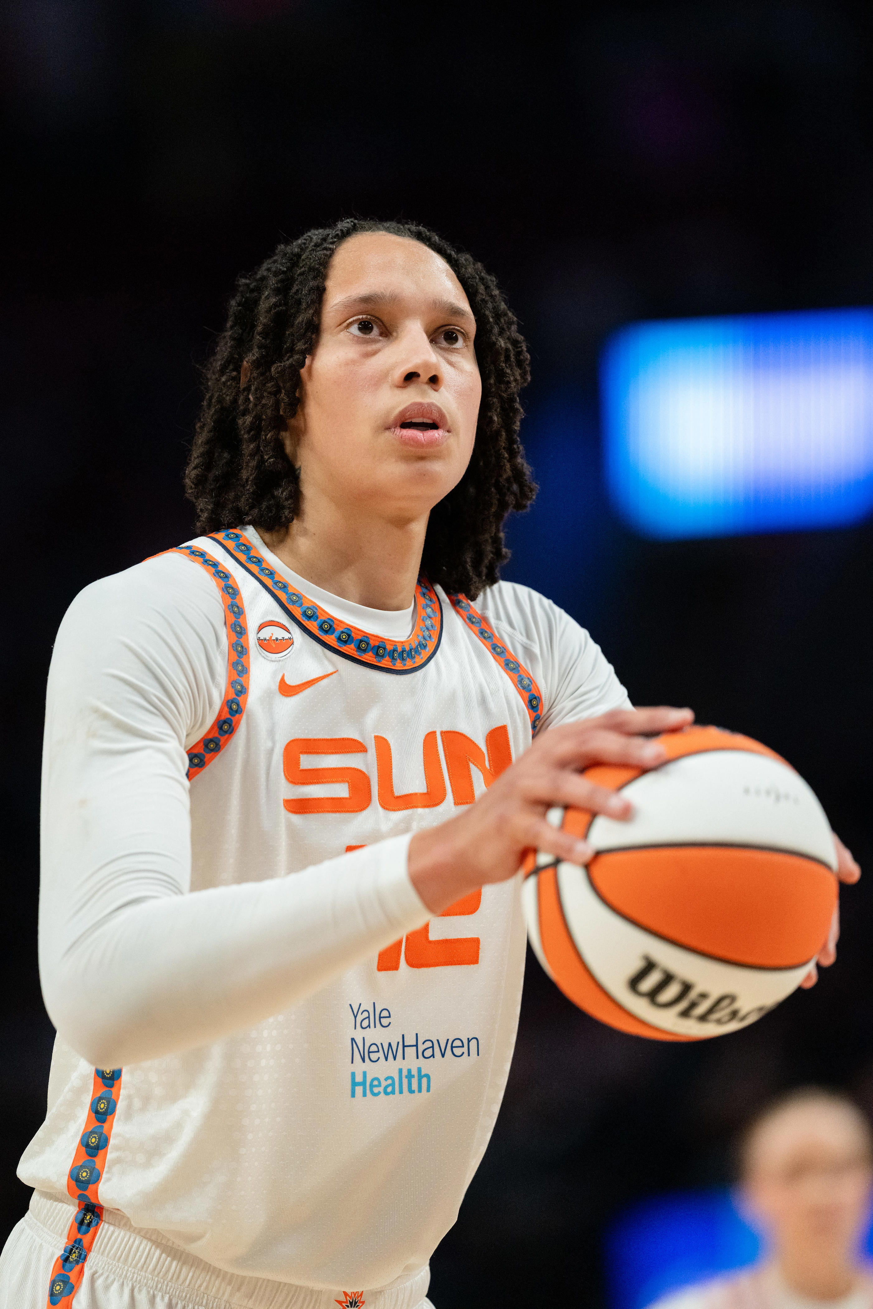 Brittney Griner becomes 18th player in WNBA history to score 6,000 ...