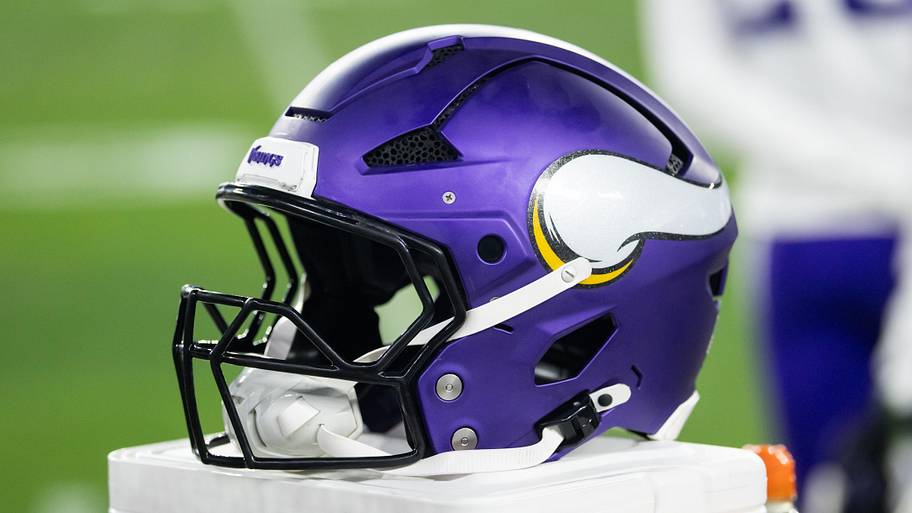 Rob Brzezinski's Vikings future revealed after new GM news