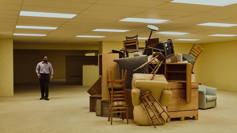 'Backrooms' twisty ending, explained: What exactly is the world through ...