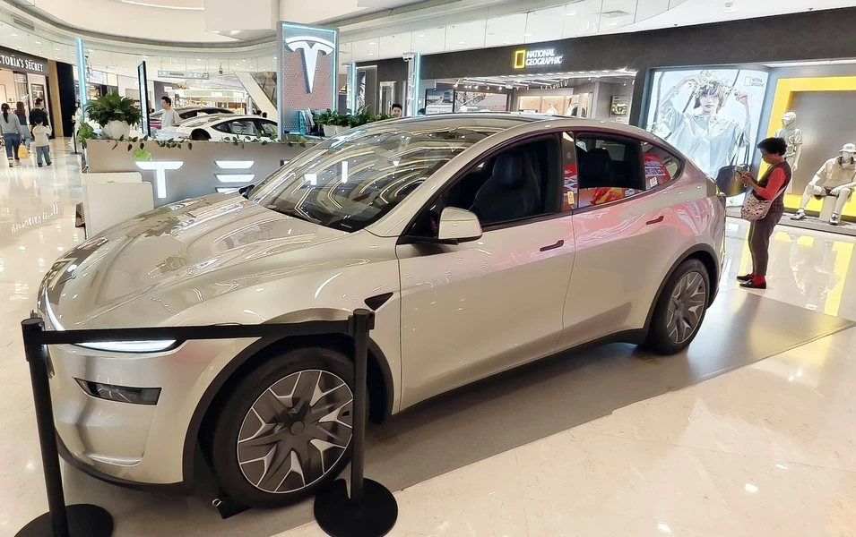 Tesla cuts Model Y price by ₹9 lakh, trims India lineup
