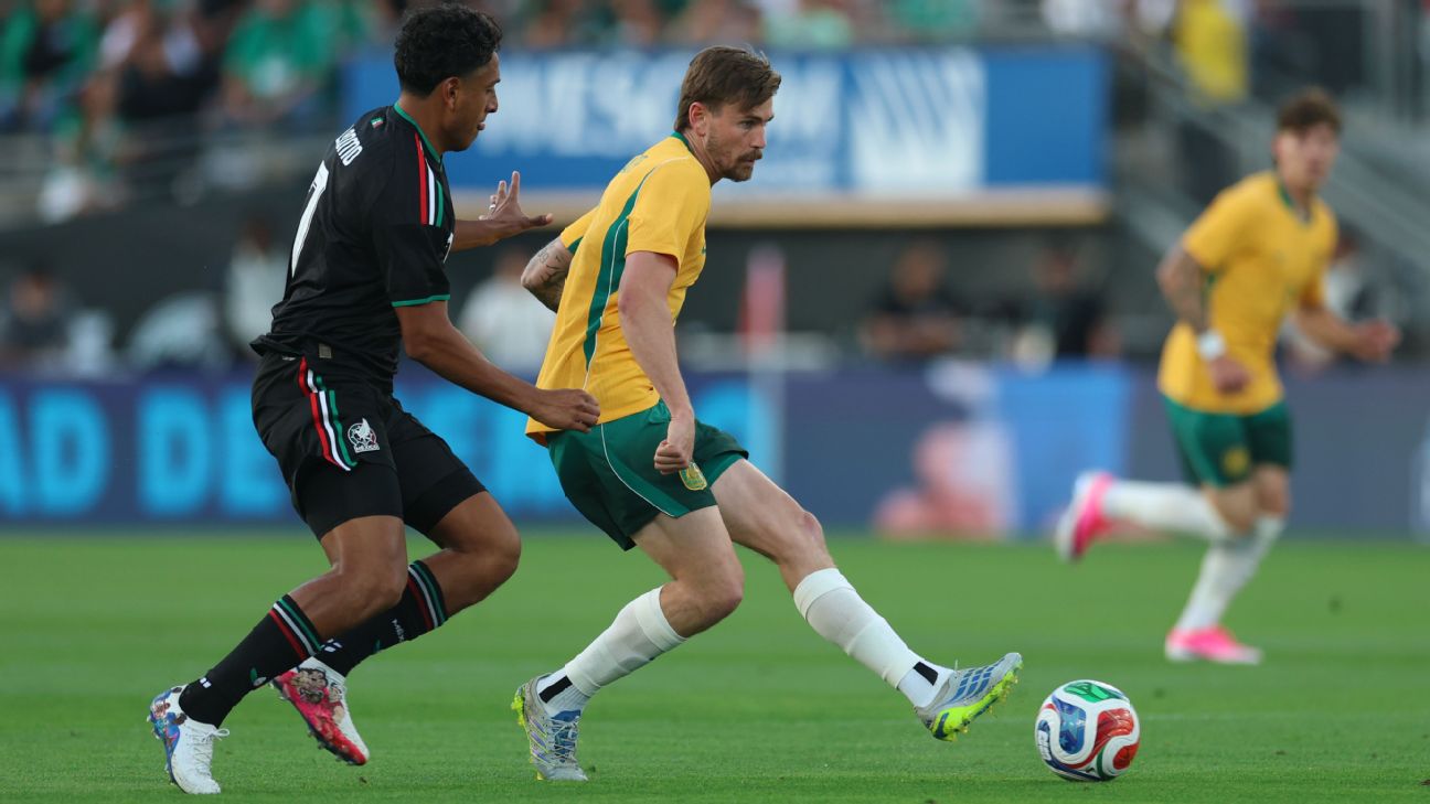 Socceroos vs. Mexico: Australia looks to fight back as second half begins