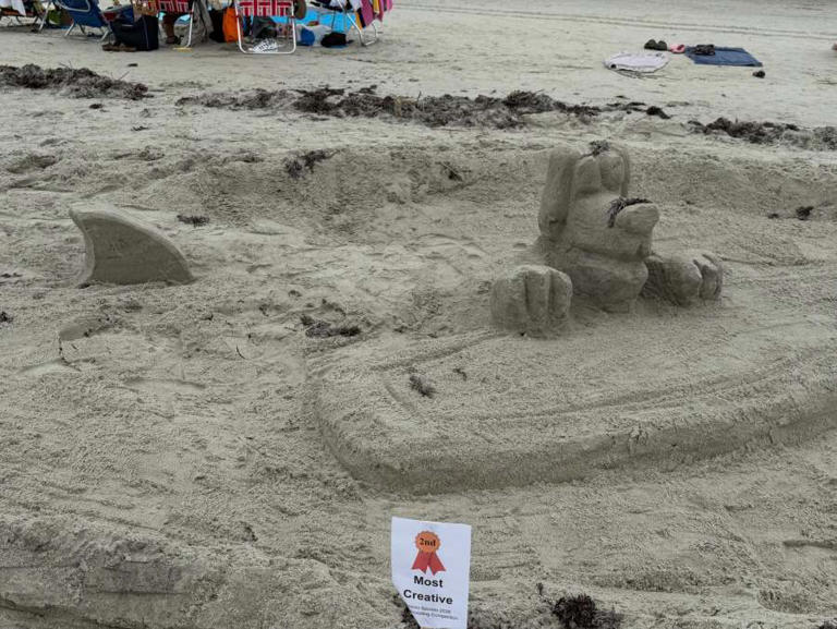 Piccolo Spoleto sand sculpting competition Saturday: Gallery