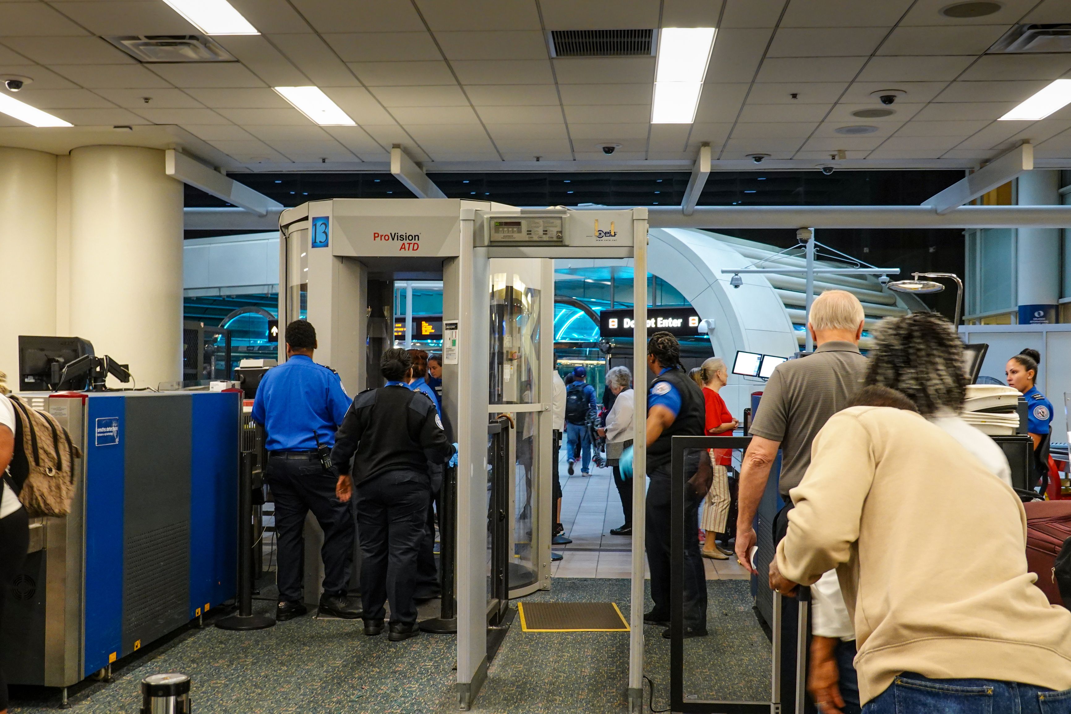 TSA's new signs at 250 US airports all have the same complaints from ...