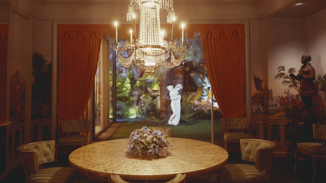 Hunker.com says formal dining rooms are falling out of style