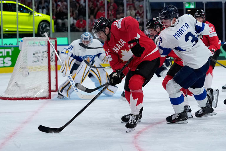 Canada falls 4-2 to Finland in men's world hockey championship semifinal
