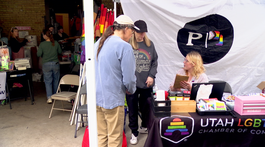 An easy entryway into allyship: Project Rainbow distributes 2,500 pride ...