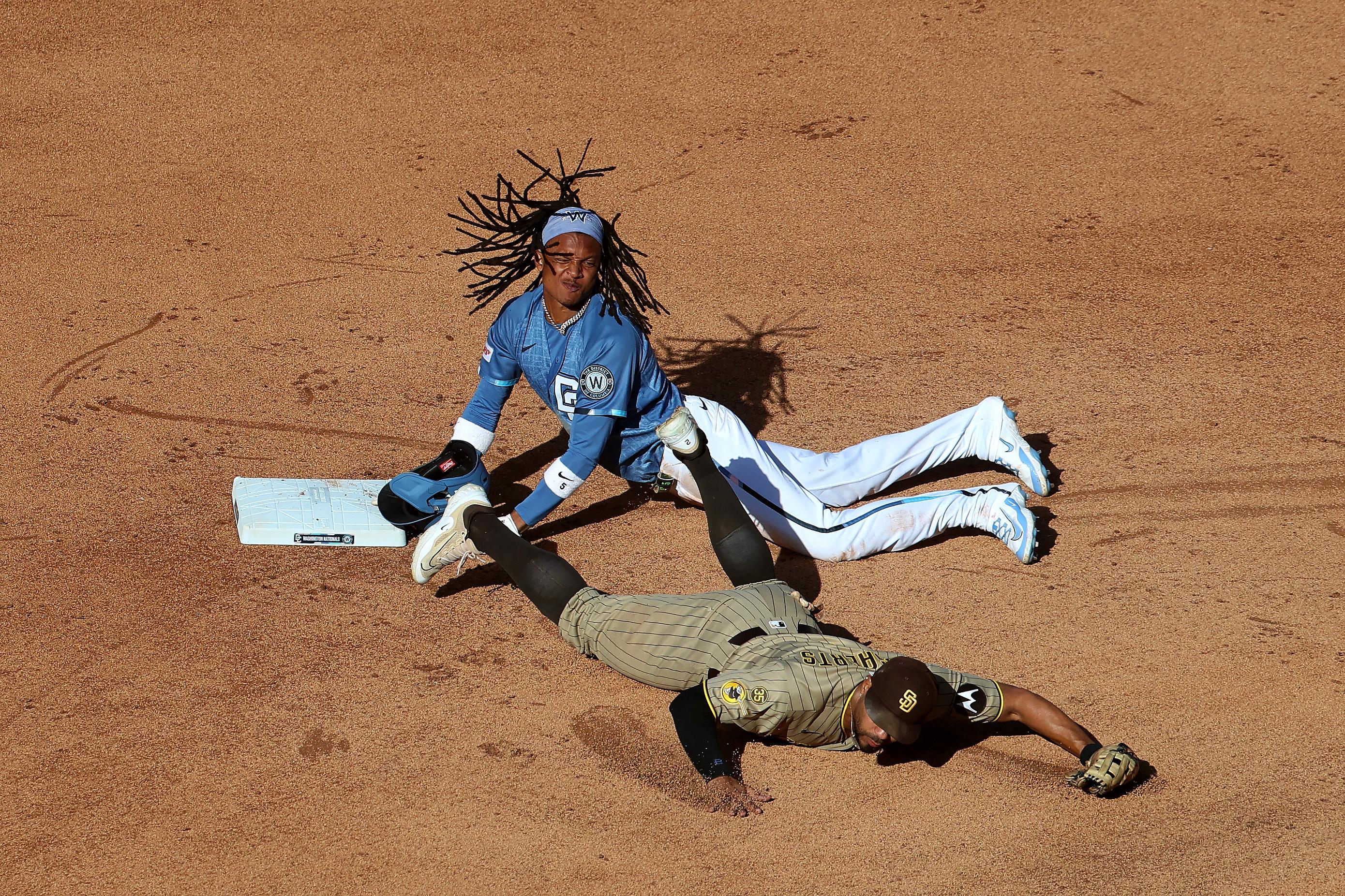 Washington Nationals use wild 7th inning rally to beat the San Diego Padres