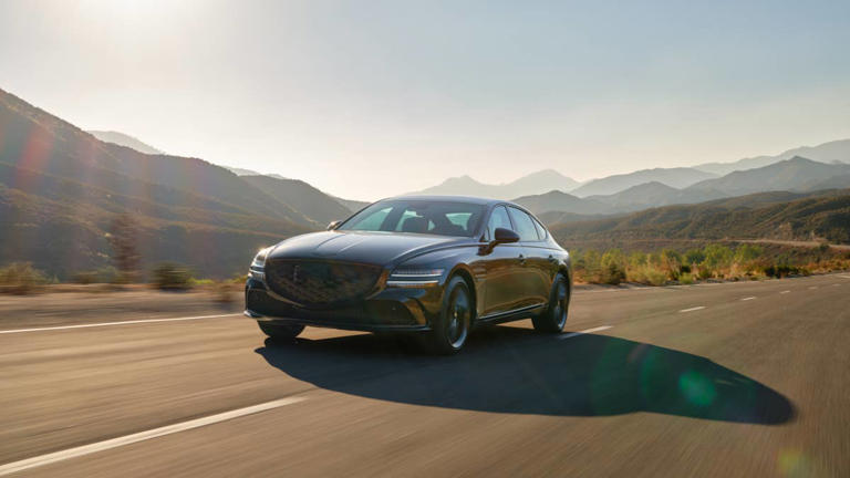 Which 2026 Genesis G80 gives you the most for the money?
