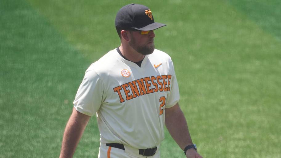 Tennessee baseball's cold bats end College World Series dreams before ...