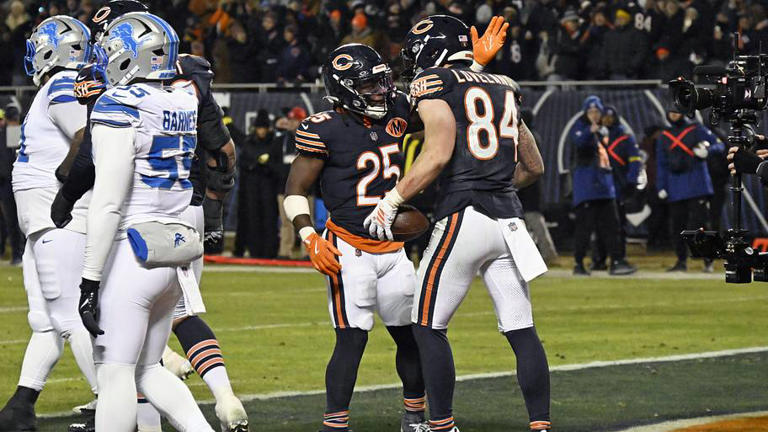 How Colston Loveland's clutch gene could make Bears' WR1 battle in OTAs ...