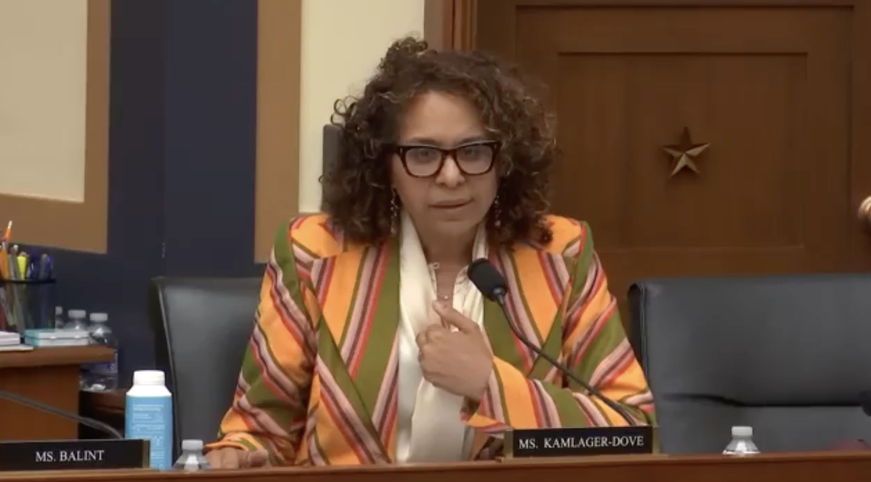 'We are cherry-picking!': Sydney Kamlager-Dove condemns her colleagues ...