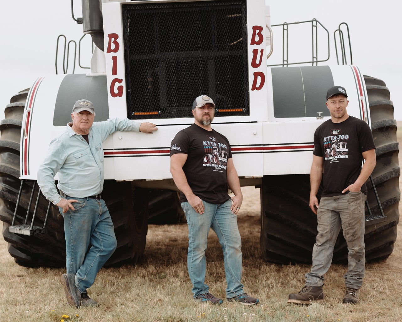 The family farmers making more from clicks than crops