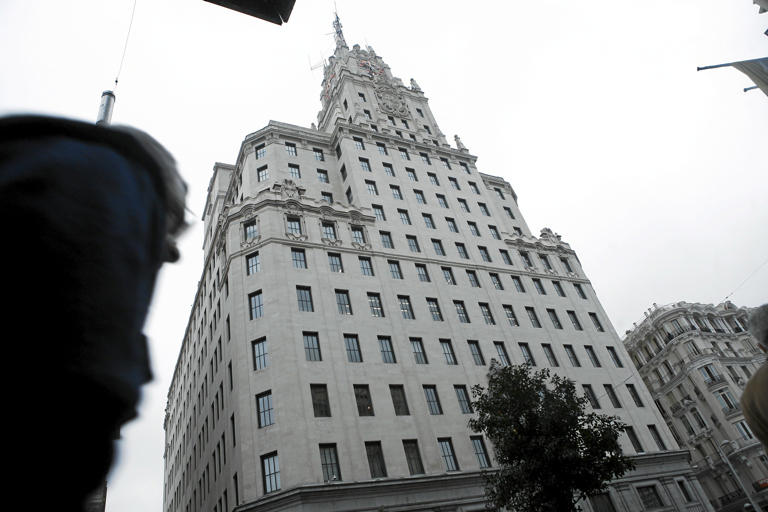 Tomás Olivo, nuevo propietario del edificio Telefónica: el empresario ...