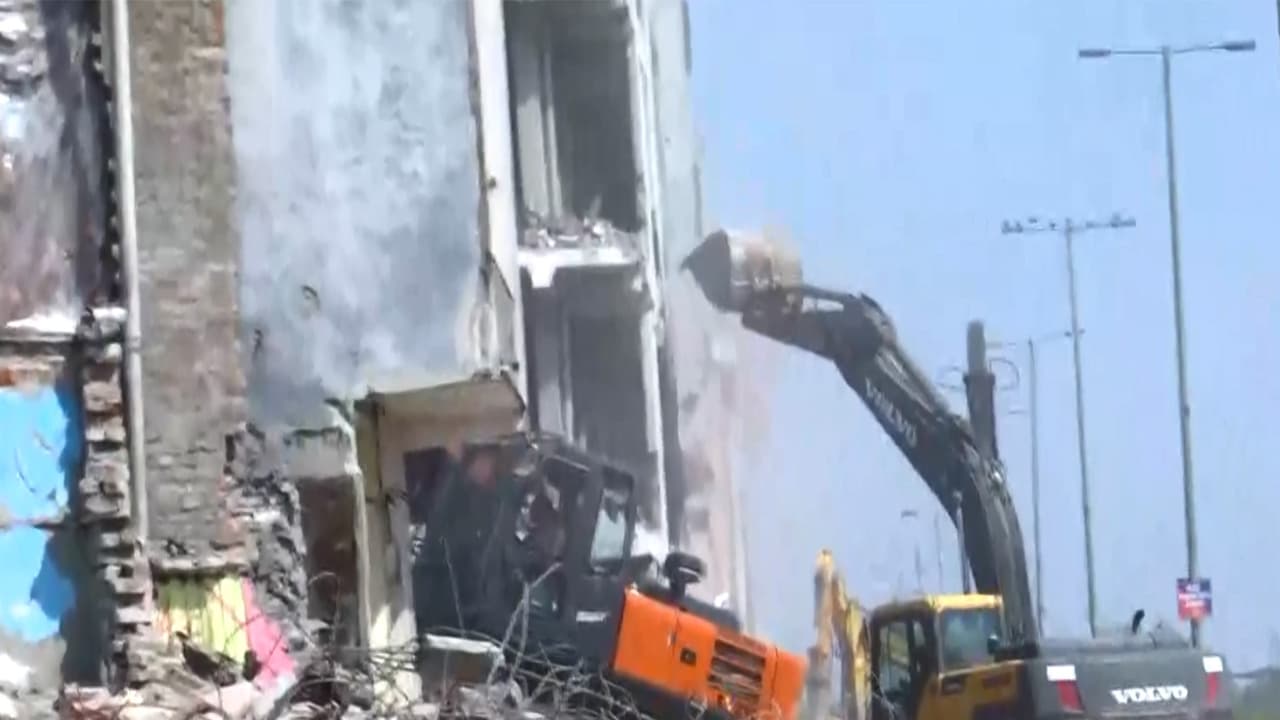 Delhi: Demolition drive in Shalimar Bagh for road widening project