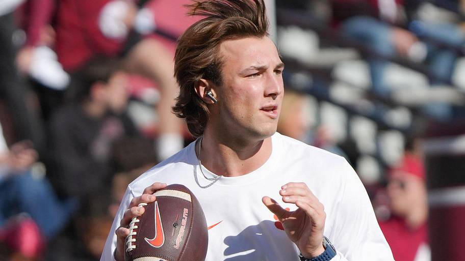 Geno Smith already has strong feelings about Jets rookie Cade Klubnik