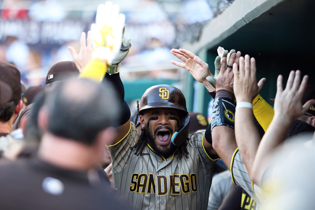Finally! Fernando Tatis Jr. crushes a 451-foot drive for his first home ...