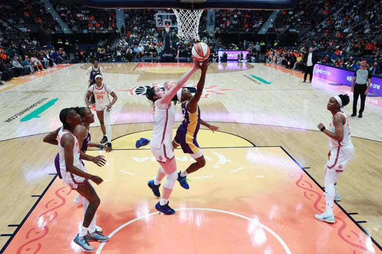 Sparks fall to league-worst Sun on second night of back-to-back