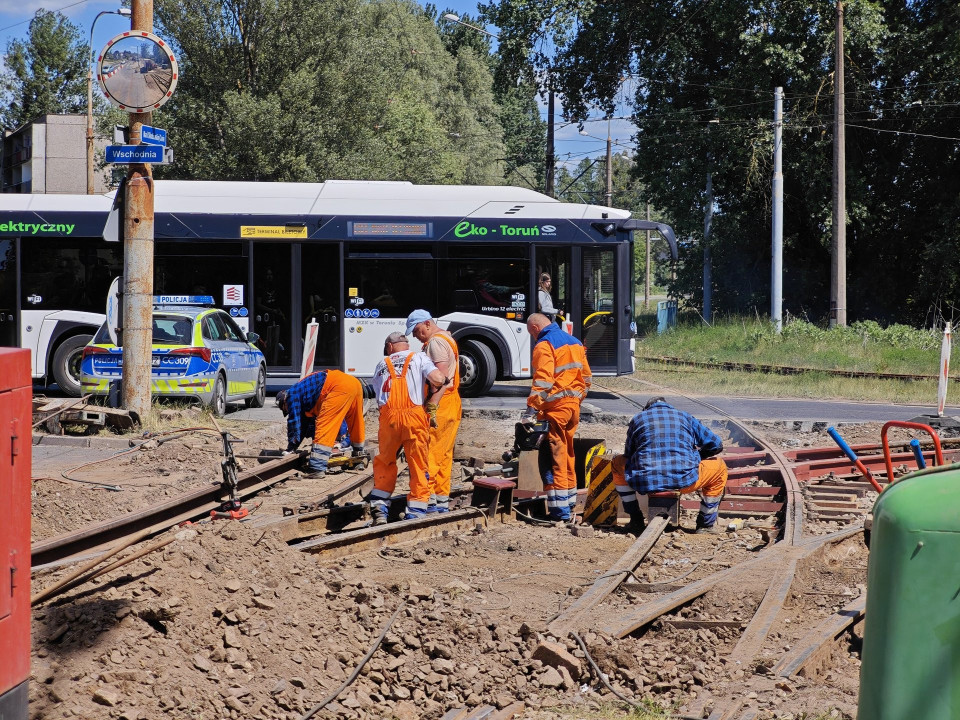 Mokre nadal bez tramwajów. Wiadomo, kiedy wrócą do tej części Torunia