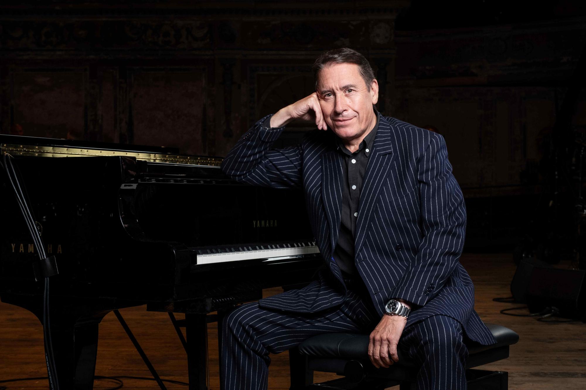 Jools Holland announces soul star Roachford as special guest for shows ...