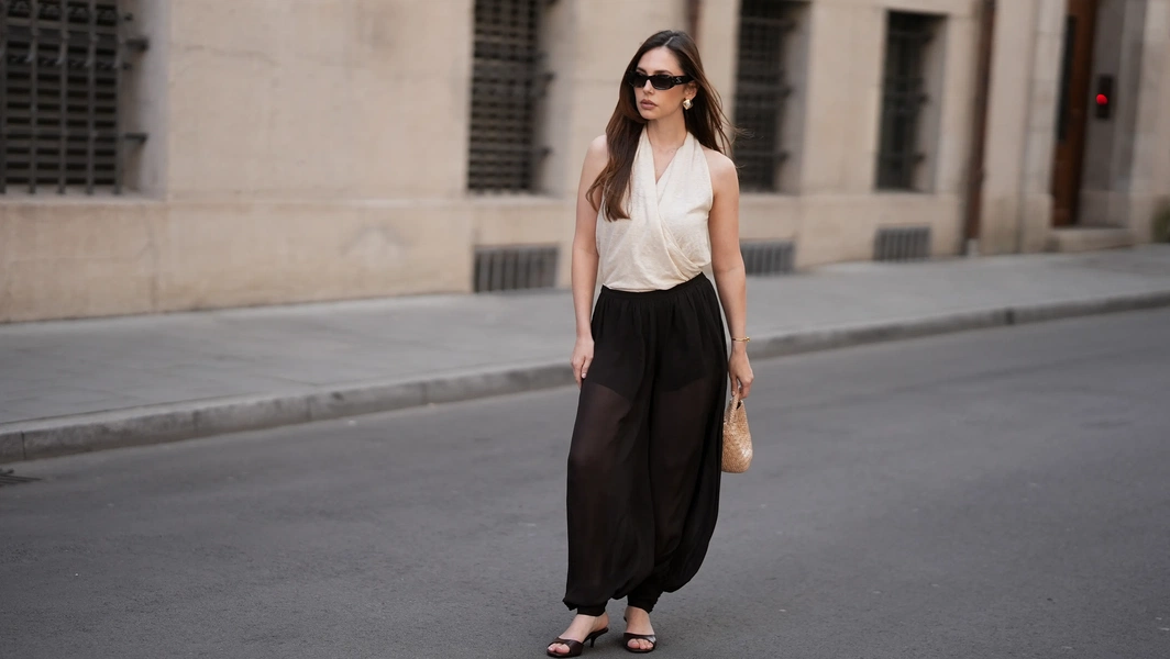 Smart-casual in 2026 embraces individuality over uniformity