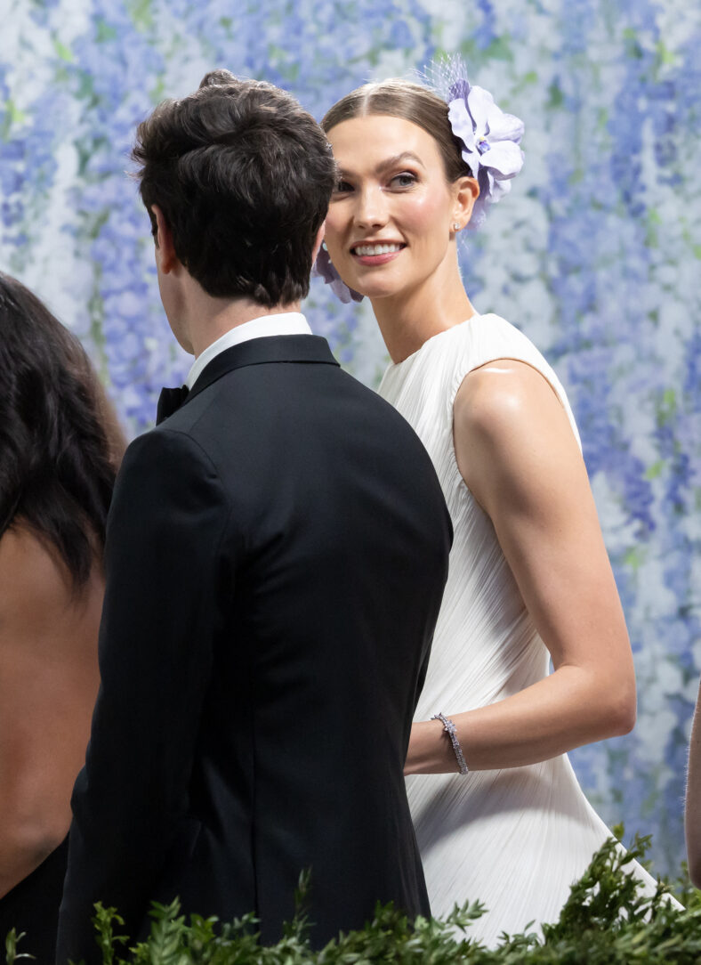 Taylor Swift brutal wedding invitation snub to another A-list pal ...